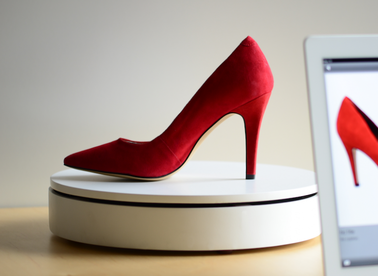 Make Your Footwear Product Photography Shine: The Do’s and Don’ts of ...