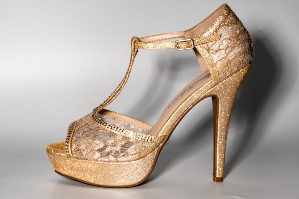 Make Your Footwear Product Photography Shine: The Do’s and Don’ts of ...